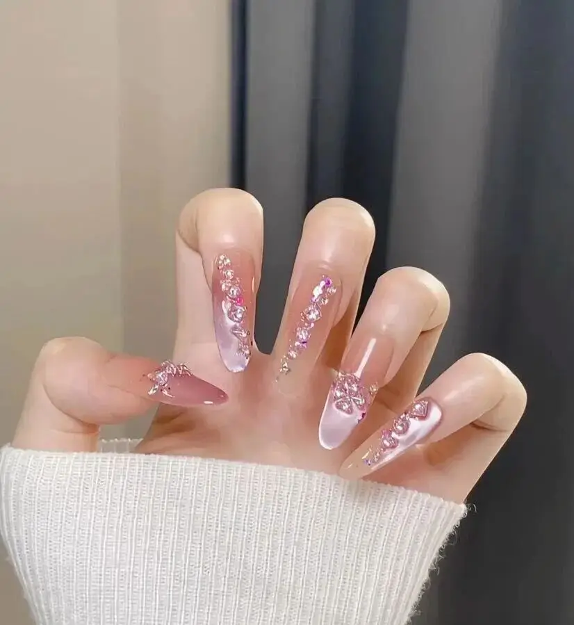 Baroque nails pink gradient cat-eye diamond nail art