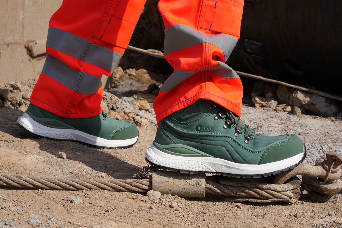 How to Stretch Leather Work Shoes